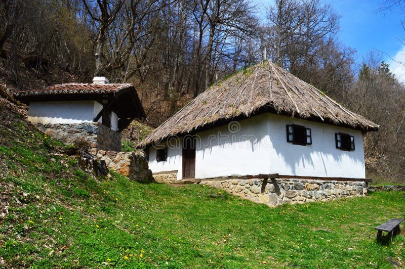 Old White Traditional House Stock Image - Image of tree, shack: 277986459