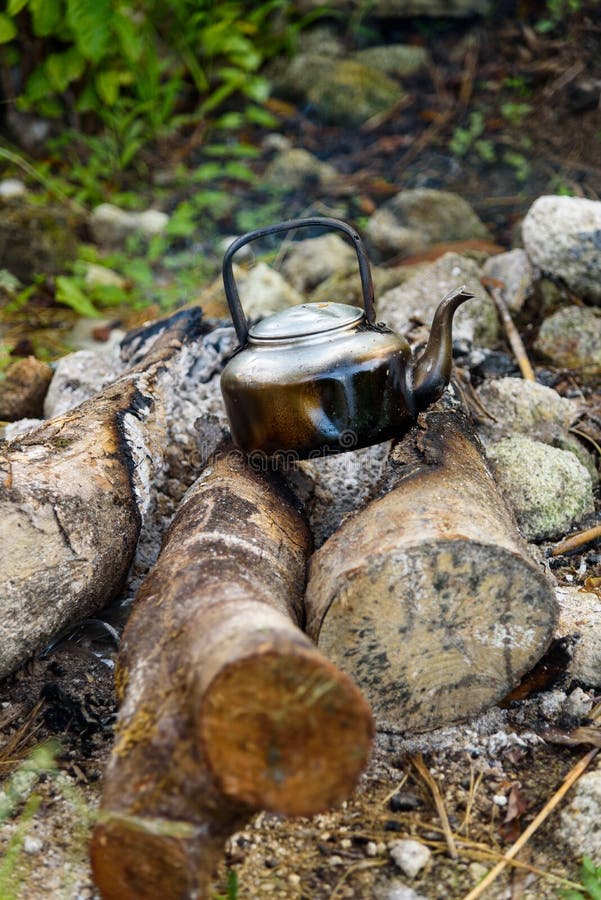 Old Wild Kettle Burn Log Stock Photos - Free & Royalty-Free Stock ...