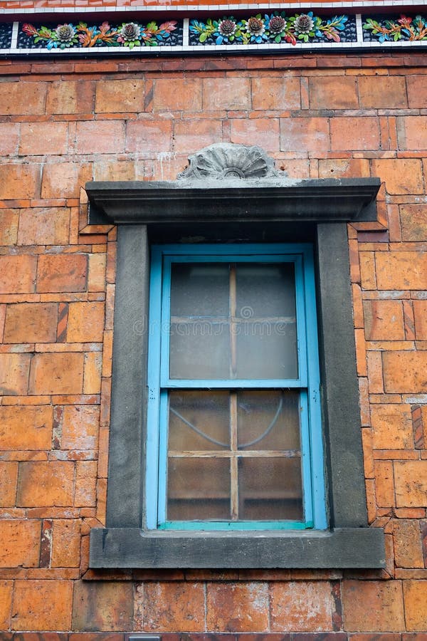 Old Window at Chinese Temple in Taipei, Taiwan Stock Image - Image of ...