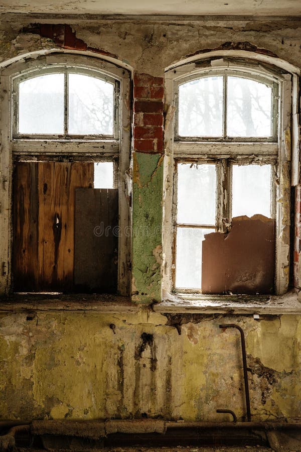 Old windows frames stock image. Image of decadent, exterior - 75544301