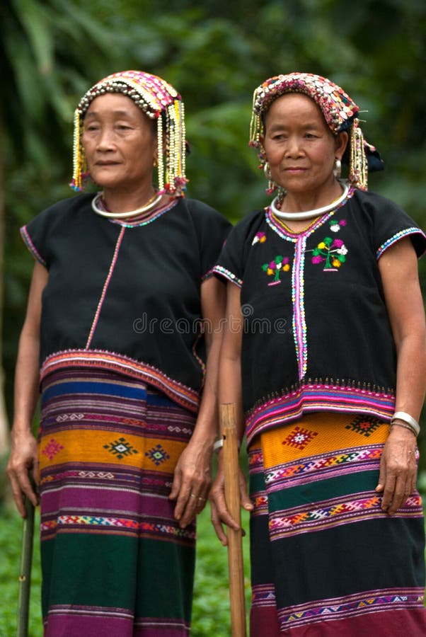 Traditional Hut in Khmu Village Nalan Neua, Luang Namtha Province, Laos ...