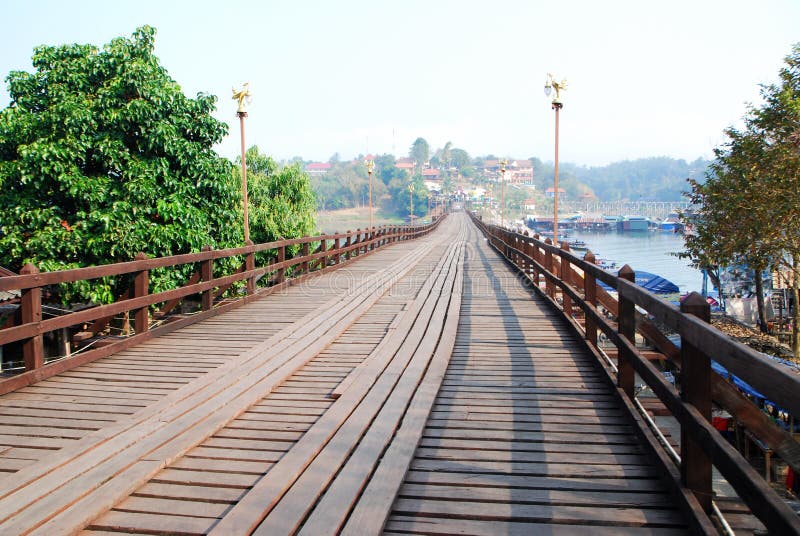 Old wooden bridge stock image. Image of reflection, jetty - 37633883