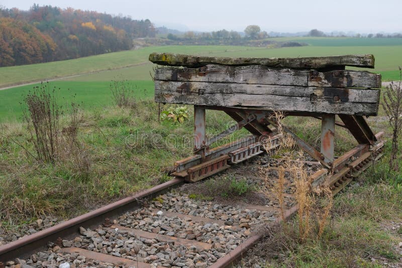 454 Buffer Stop Stock Photos - Free & Royalty-Free Stock Photos from ...