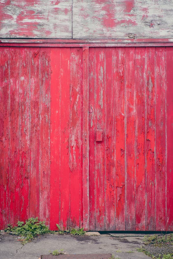 Old Wooden Gate in a Red Brick Wall Stock Image - Image of beautiful ...