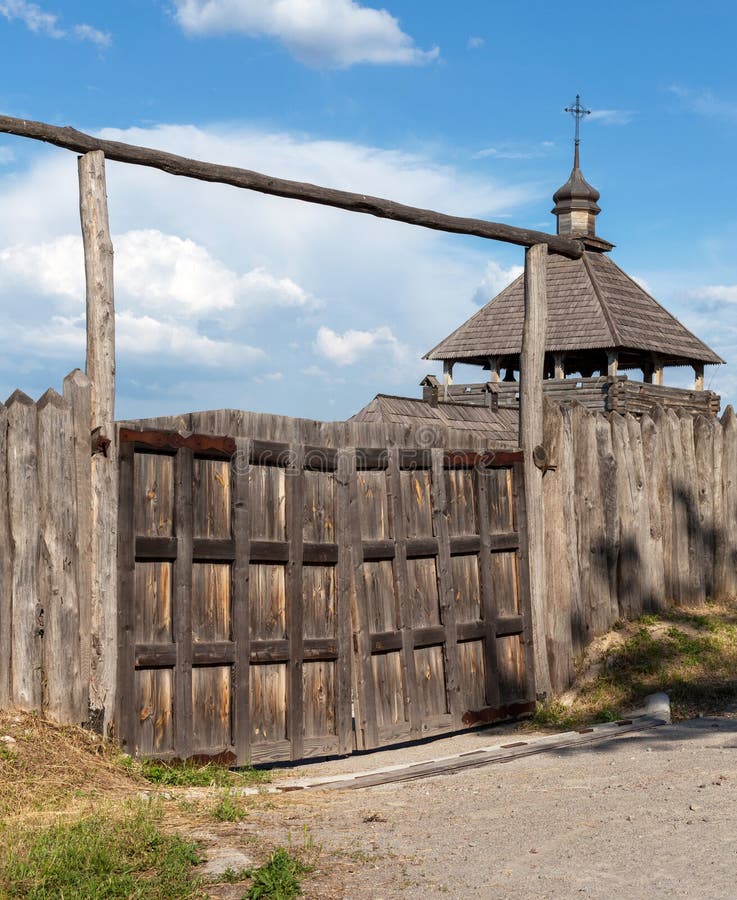 Old Wooden Gates. Wood Texture Stock Image - Image of ancient, nature ...