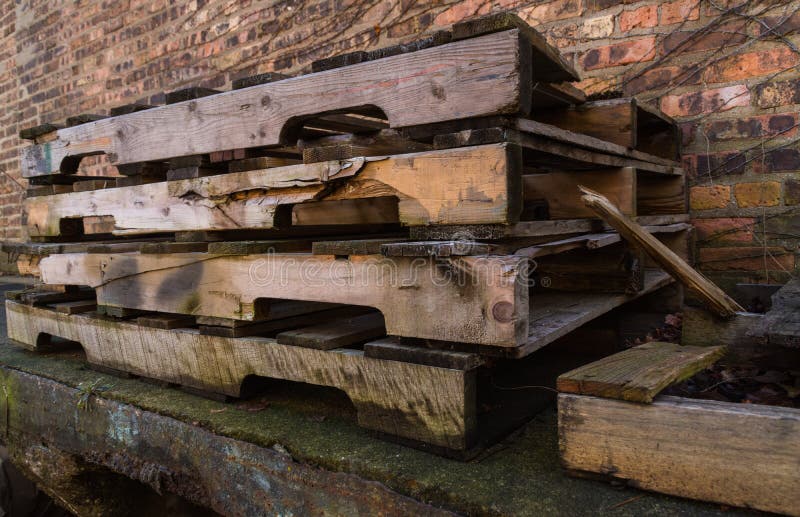 Old wooden pallets. stock image. Image of pattern, building - 84693929