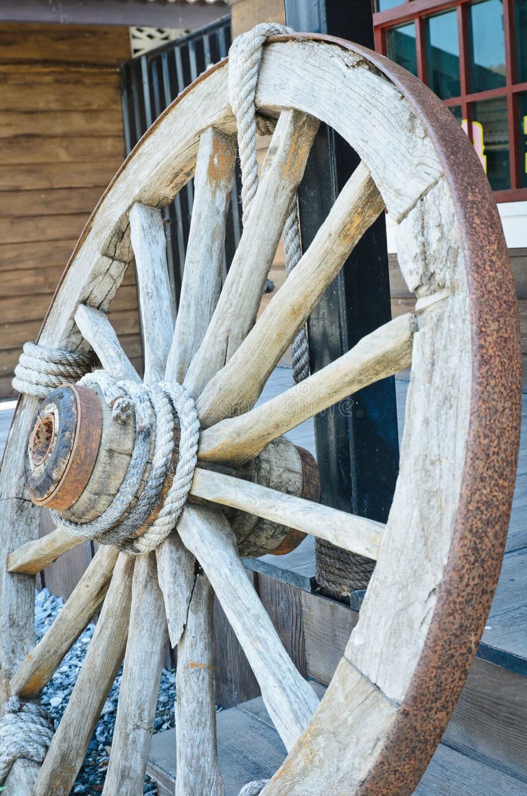 229 Antique Wood Wagon Wheel Hub Old Wooden Spokes Stock Photos - Free ...