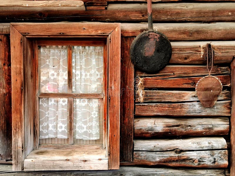 Old Wooden Window on a Log Cabin Stock Photo - Image of handicraft ...