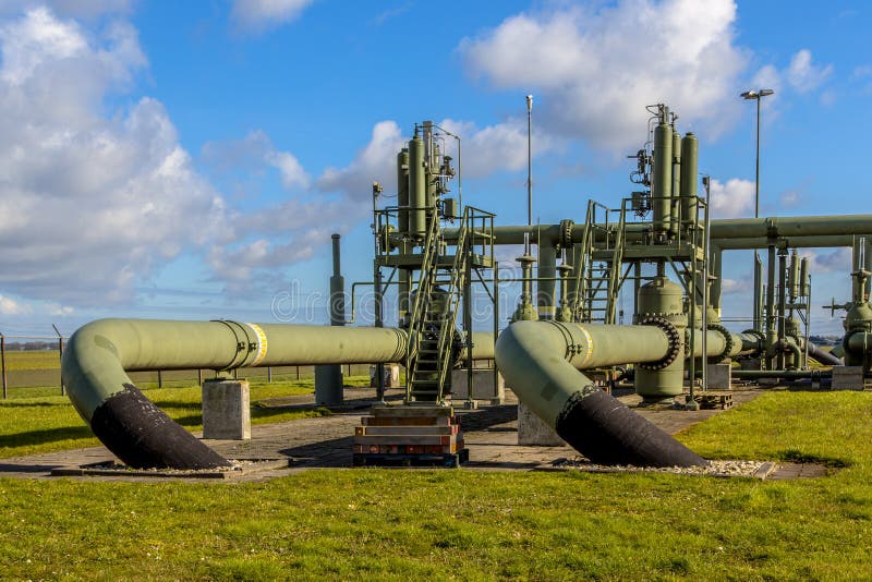 Natural Gas Processing Site Stock Image - Image of chemical, fossil ...