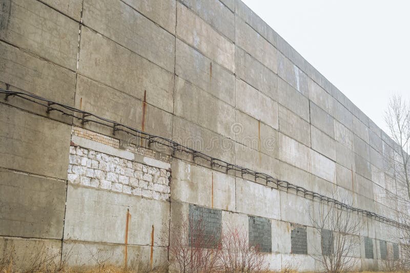 Unprotected Reinforced Concrete Wall Slabs Stock Photos - Free ...