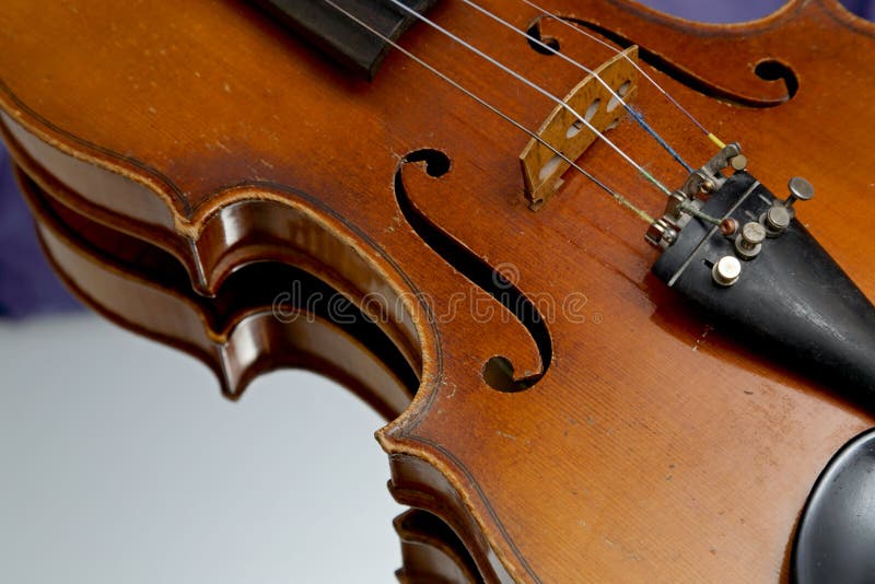 Old and Worn Out Violin on a Mirror Stock Image - Image of symphony ...