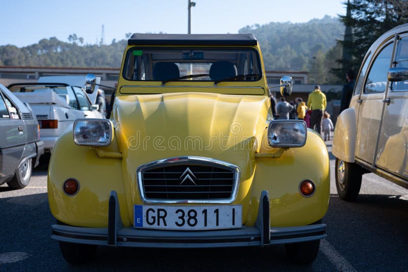 Old Yellow Citroen 2CV Parked Outside Editorial Image - Image of ...