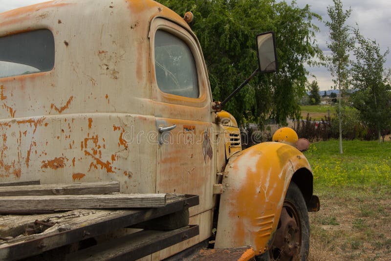 Yellow Junk Car Field Stock Photos - Free & Royalty-Free Stock Photos ...