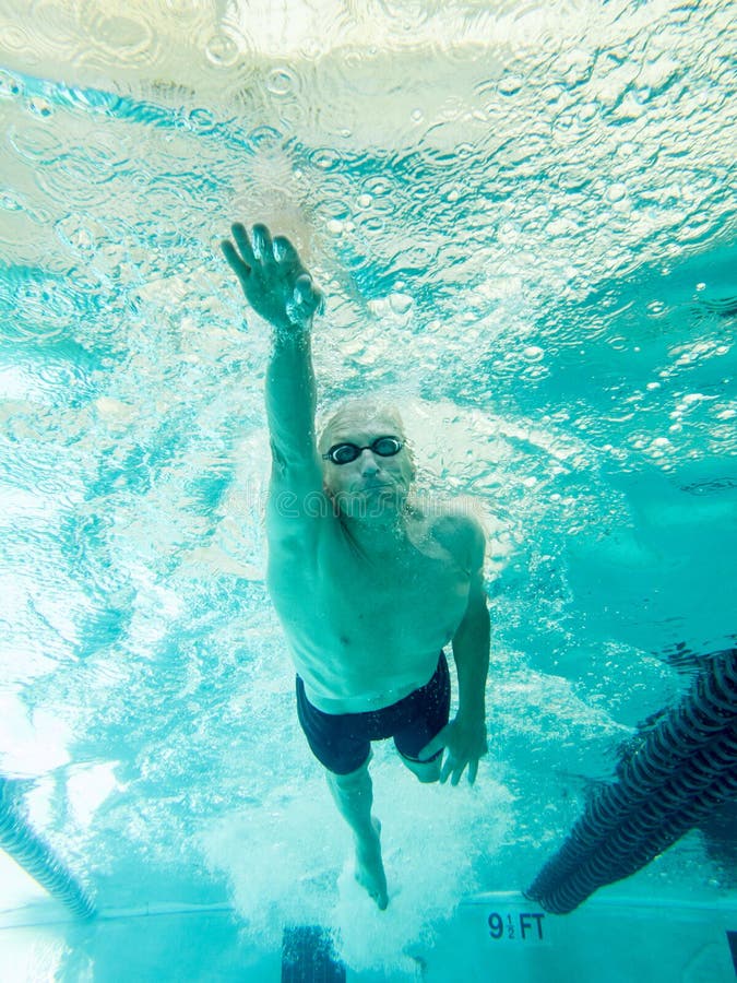 Older Senior Swimmer Underwater Stock Image - Image of lane, male: 43434351