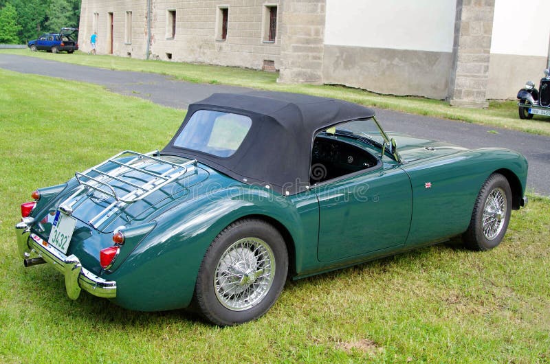Oldtimer MG redaktionelles stockbild. Bild von schnell - 47935004