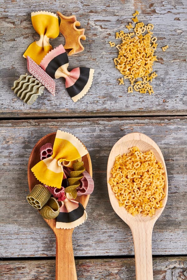 Torr Pasta Av Olika Former Och Typer Fotografering för Bildbyråer ...
