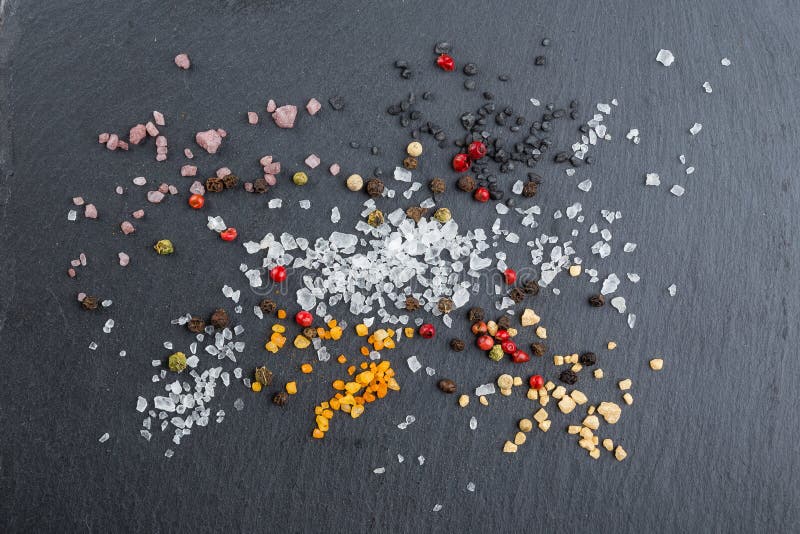 Olika typer av pasta fotografering för bildbyråer. Bild av speciell ...