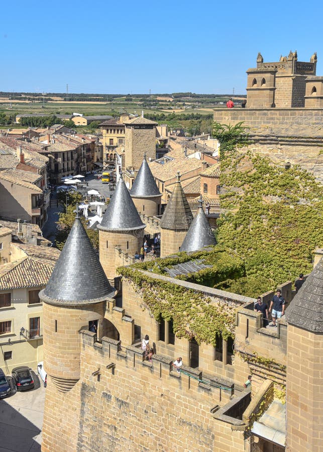 Olite, Spain - Aug 31, 2022: Palace of the Kings of Navarre of Olite ...