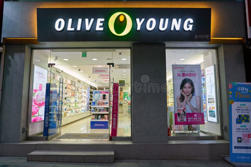 Olive Young editorial photo. Image of commerce, colour - 105098836