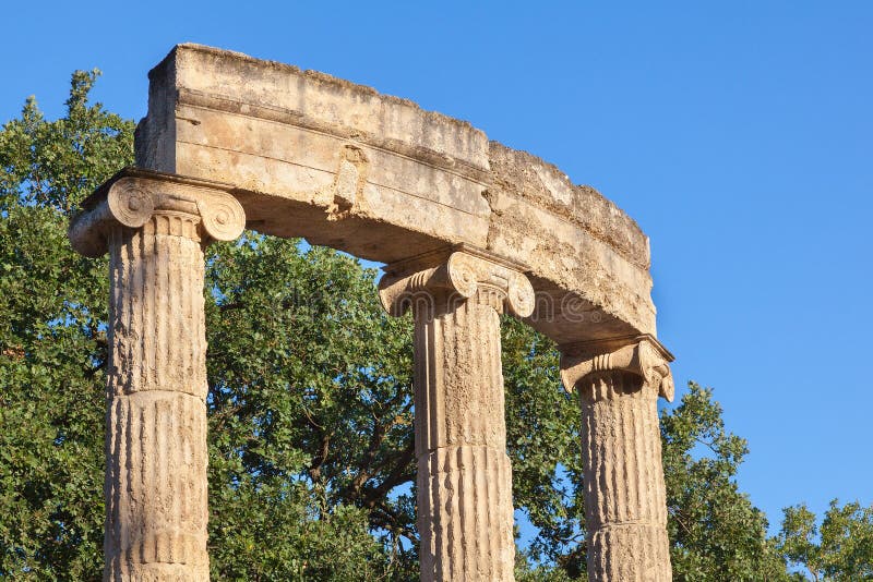 Olympia Greece Philippeions-Kolonnade Stockbild - Bild von architektur ...