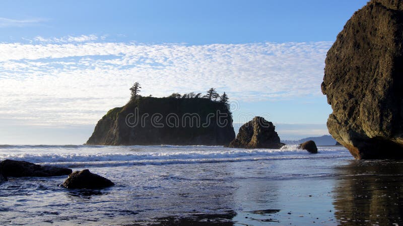 OLYMPIC NATIONAL PARK, USA, 03th OCTOBER 2014 - Ruby Beach Near Seattle ...
