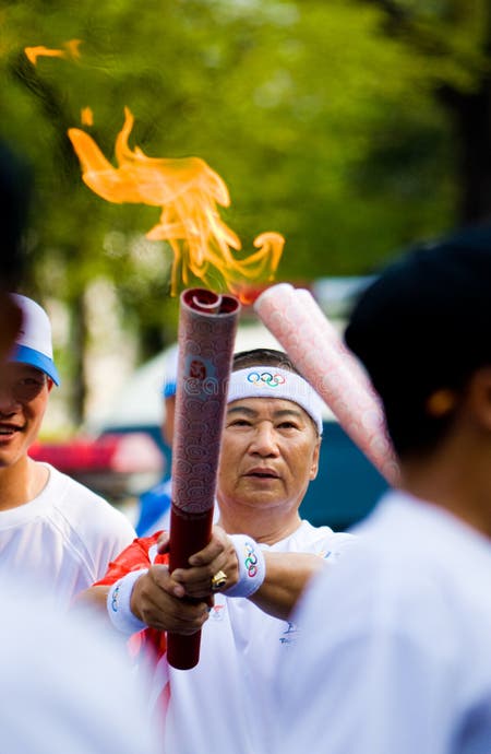 Olympic Torch Relay editorial photo. Image of fire, asia - 4998901