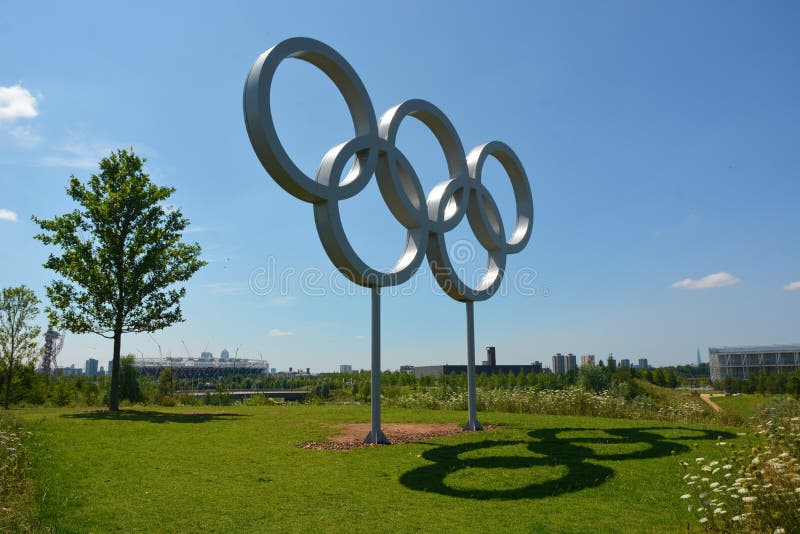 Olympische Ringe Symbol redaktionelles stockfoto. Bild von himmel ...