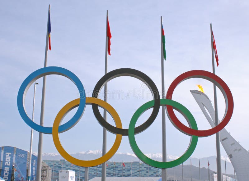 Olympische Ringe Im Olympiagelände Redaktionelles Foto - Bild von sport ...