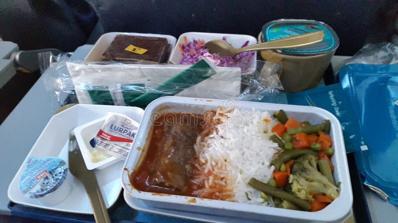 Oman air food editorial stock photo. Image of plane, dining - 92811738