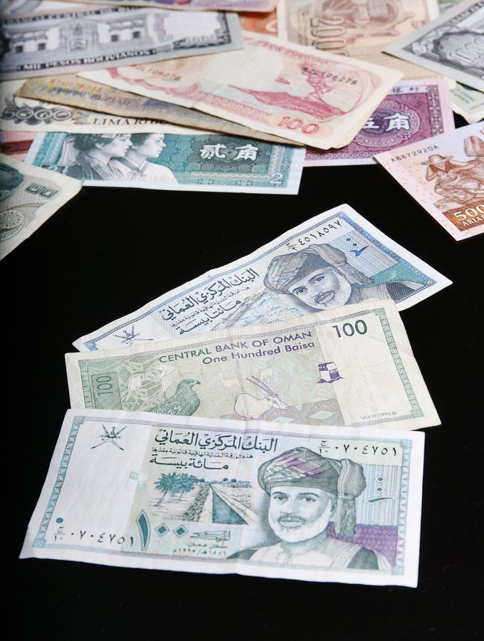 Oman Banknotes stock image. Image of currency, notes - 28962141