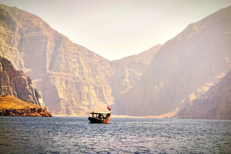 Musandam oman khasab fort stock photo. Image of dhabi - 9675650
