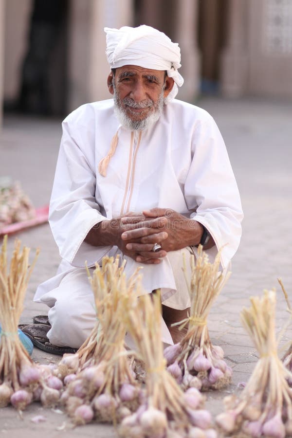 Omani Salesman with Traditional Clothing Editorial Photography - Image ...