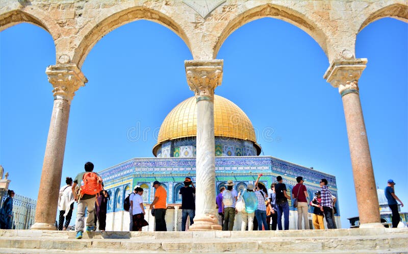 Omar mosque editorial photo. Image of outside, mosque - 119208981