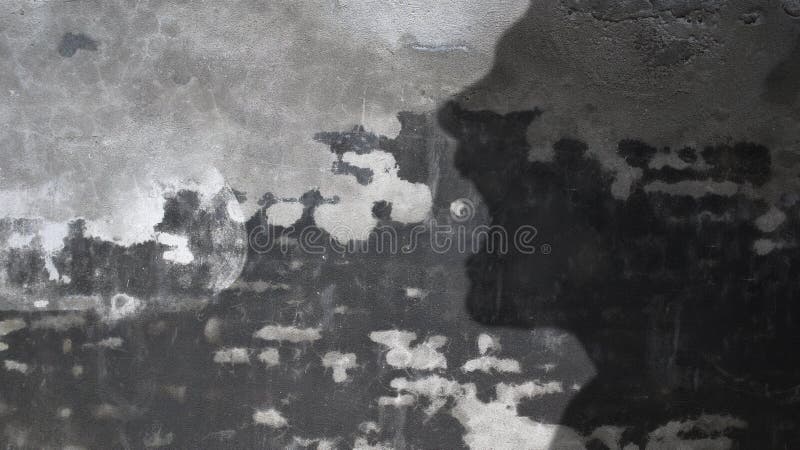 Ombra Di Grido Dell'uomo E Nuvola Comica Immagine Stock - Immagine di ...