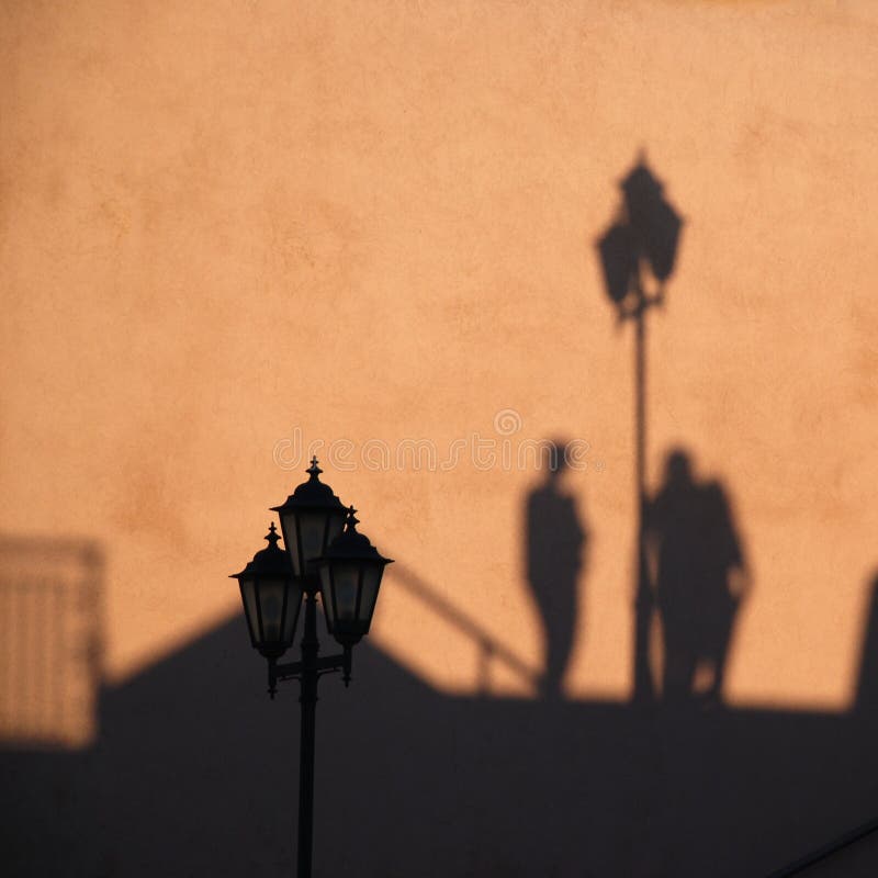 Ombres humaines photo stock. Image of homme, milieux - 16338834
