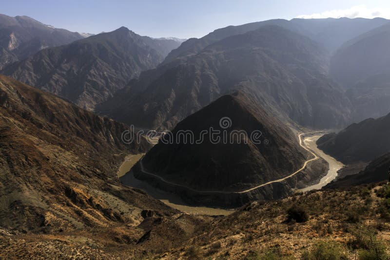 Omega Bend of Yangtze River Yunan, China Stock Photo - Image of omega ...