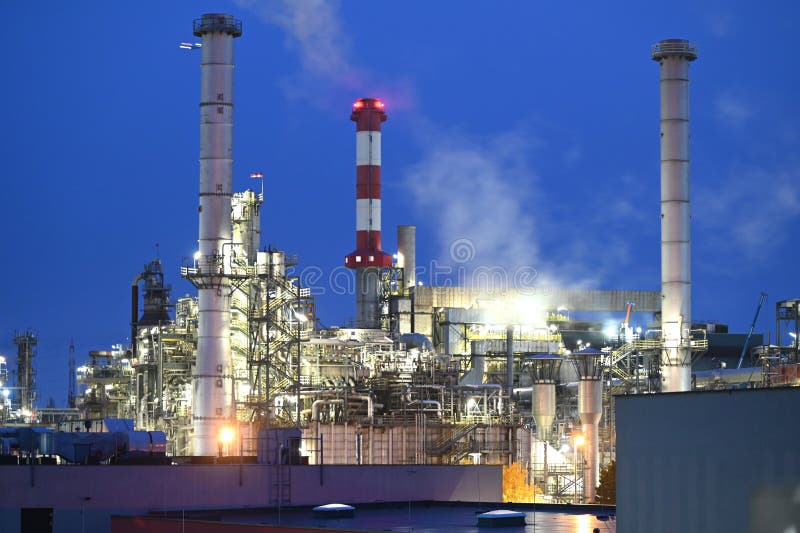 OMV Refinery in Schwechat at Night Editorial Image - Image of schwechat ...