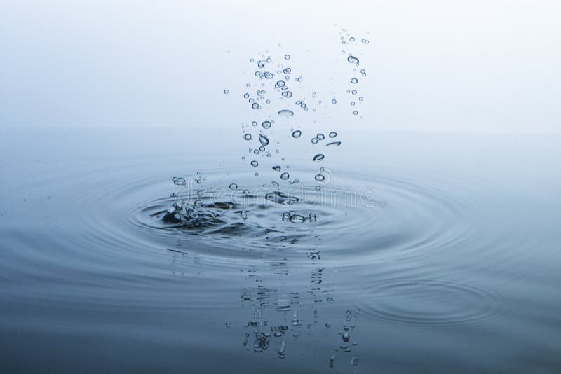 Surface De L'eau Avec La Vague Photo stock - Image du surface ...