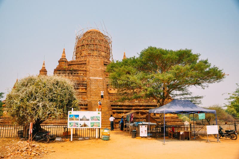 One of the Buddhist Temples of Old Bagan. Editorial Stock Photo - Image ...