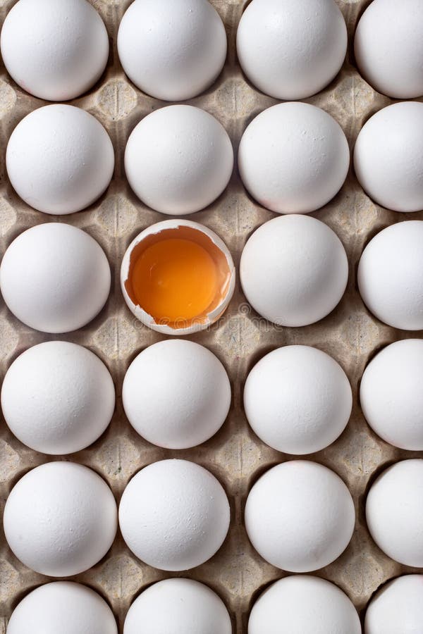White Raw Chicken Eggs, Top View. Stock Photo - Image of eggshell ...