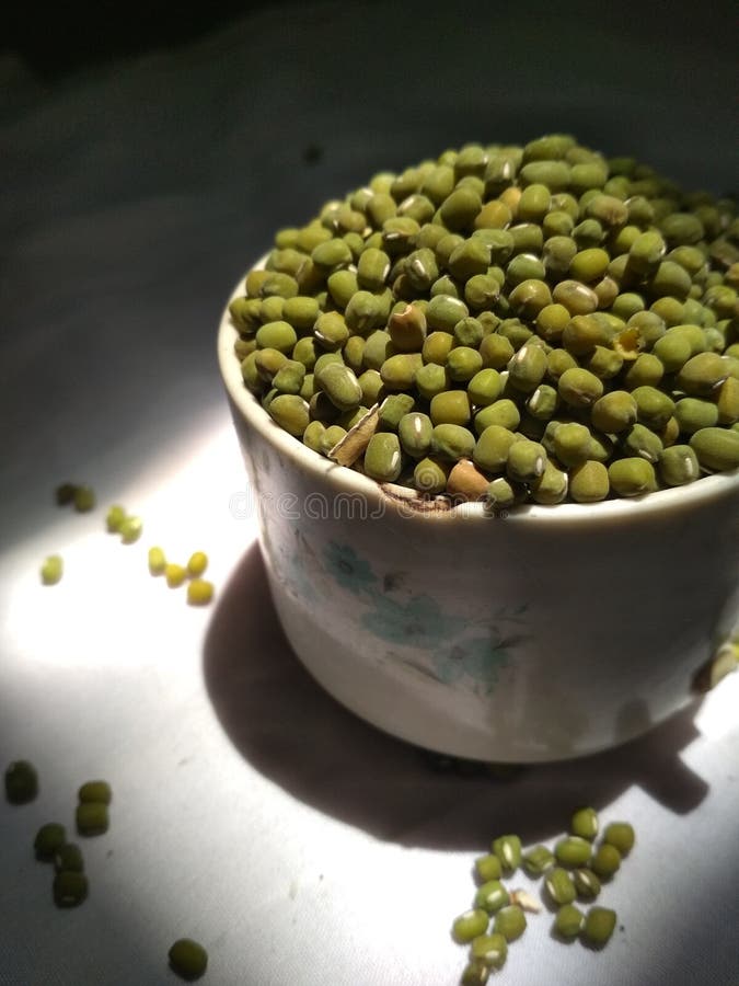 Green Mung Bean Isolated Photo on White Stock Image - Image of asia ...