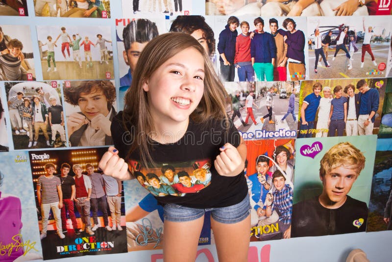 Harry Styles Blonde Girl Stock Photos - Free & Royalty-Free Stock ...