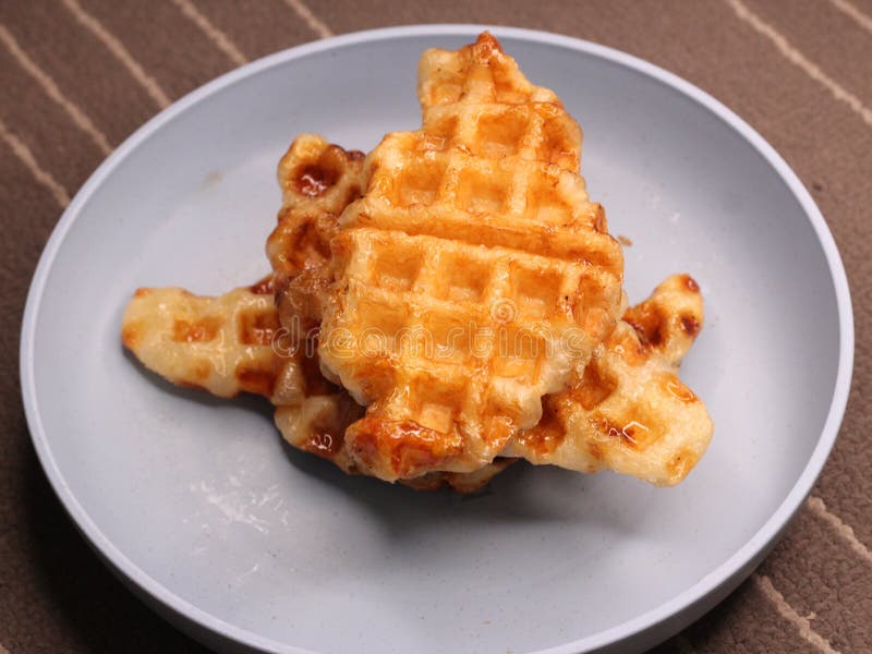 One of the Foods that Has a Distinctive Taste and Texture, Croffle ...