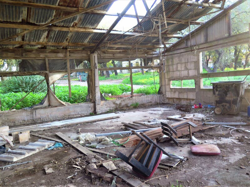 One house in ruines stock image. Image of shack, wood - 267841121