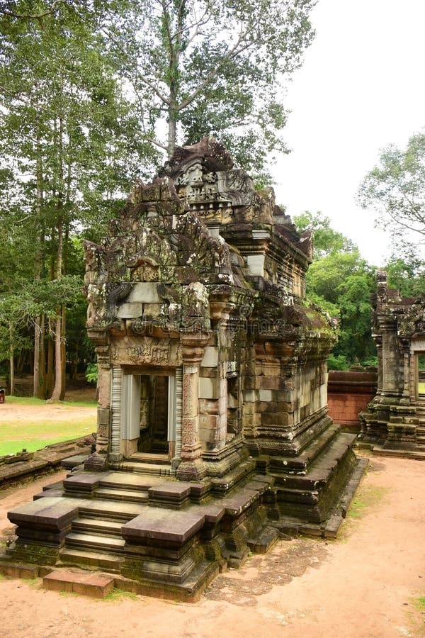 Ancient Angkor Wat Stone Structures Stock Photo - Image of ...