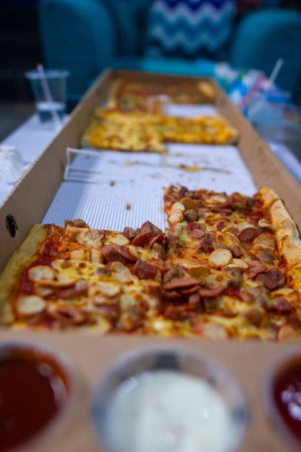 Meter Long Pizza Stock Photos - Free & Royalty-Free Stock Photos from ...