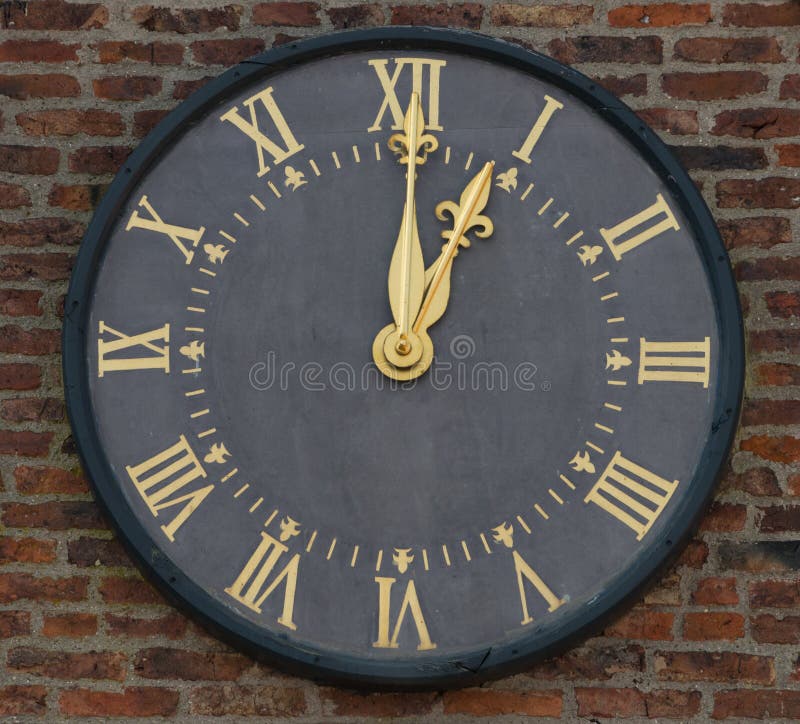 One O`clock on a Clock Face Stock Image - Image of circle, circular ...