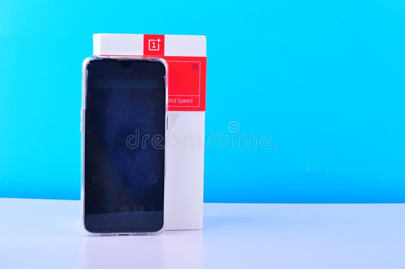 One plus 7 smartphone editorial stock image. Image of internet - 185990359