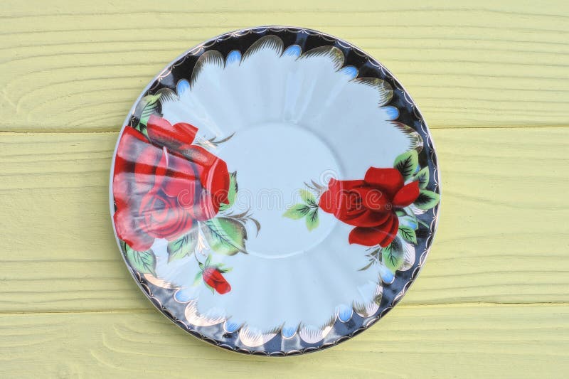 1,474 Empty Color Ceramic Round Plates Stock Photos - Free & Royalty ...