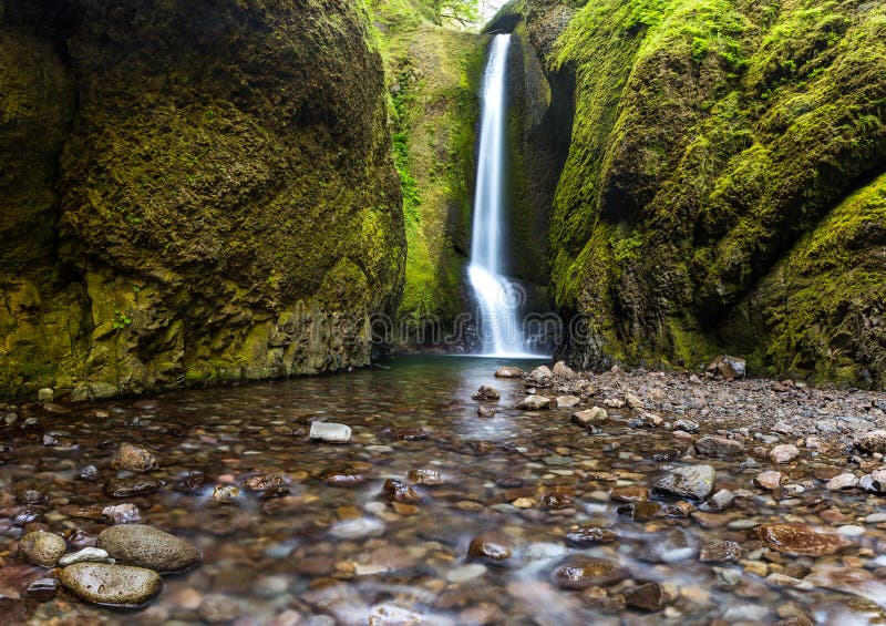 Oneonta Falls in Summer, Columbia River Gorge, Oregon. Stock Image ...